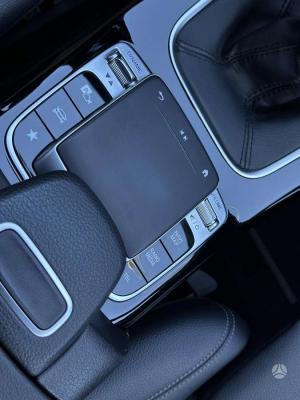 Pelēks Mercedes-Benz A 160 2019 Tauragė, ar dzinēja tilpumu 1.33 L un nobraukumu 43 tūkst. km par 15300 €, foto 18 vietnē AUTOMOTO.COM.LV