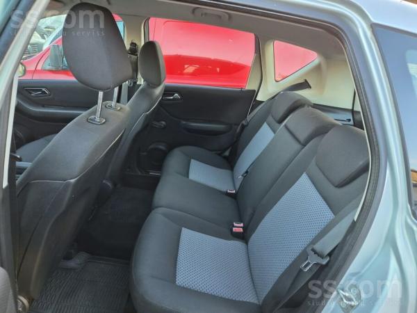 Pelēks Mercedes-Benz A 160 2005 Balvi, ar dzinēja tilpumu 2.00 L un nobraukumu 224 tūkst. km par 2350 €, foto 7 vietnē AUTOMOTO.COM.LV