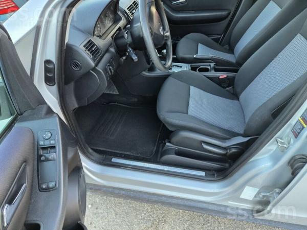 Pelēks Mercedes-Benz A 160 2005 Balvi, ar dzinēja tilpumu 2.00 L un nobraukumu 224 tūkst. km par 2350 €, foto 11 vietnē AUTOMOTO.COM.LV