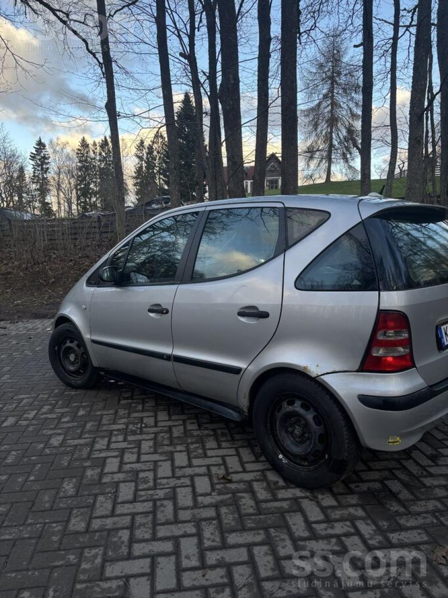 Pelēks Mercedes-Benz A 160 2003 Talsi, ar dzinēja tilpumu 1.70 L un nobraukumu 282 tūkst. km par 550 €, foto 4 vietnē AUTOMOTO.COM.LV