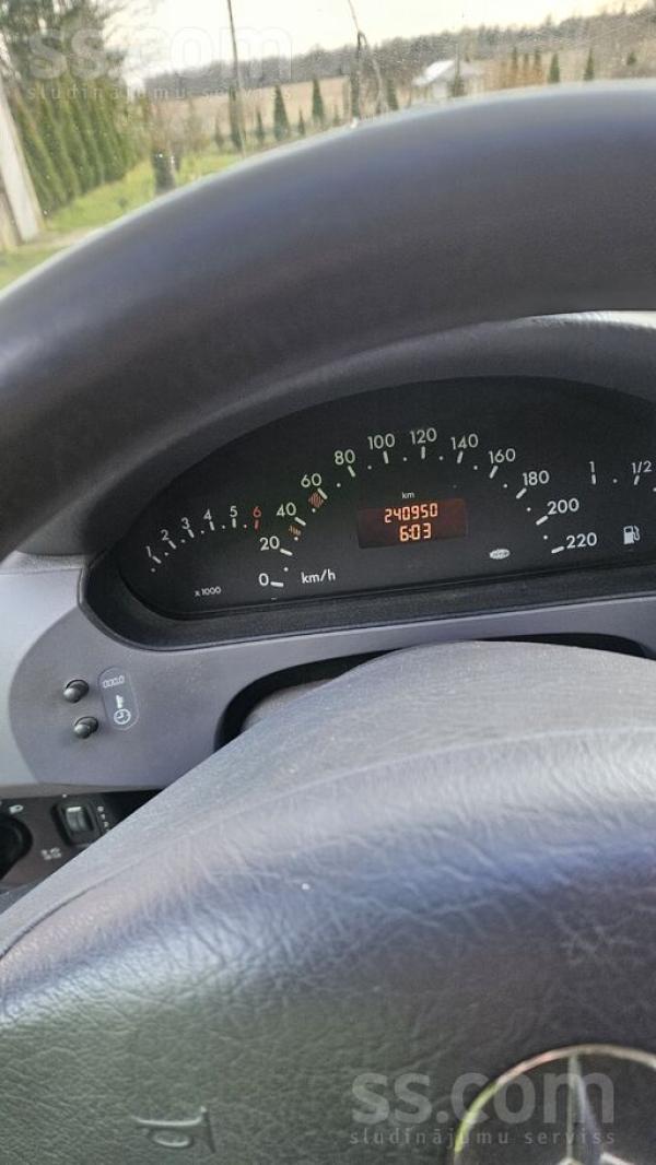 Mercedes-Benz A 160 1999 in Riga, with an engine capacity of 1.60 L and mileage of 241 thousand km for 1250 €, photo 6 on AUTOMOTO.COM.LV