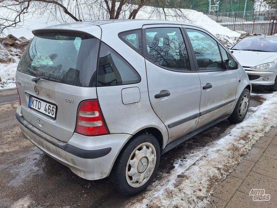Mercedes-Benz A 160 2003 in Vilnius, with an engine capacity of 1.70 L and mileage of 216 thousand km for 650 €, photo 3 on AUTOMOTO.COM.LV