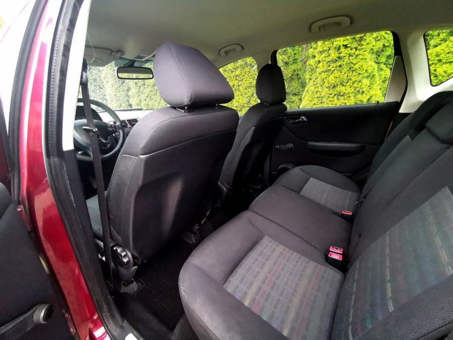 Mercedes-Benz A 160 2007 in Tartu, with an engine capacity of 2.00 L and mileage of 290 thousand km for 1290 €, photo 13 on AUTOMOTO.COM.LV