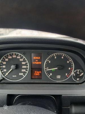 Balts Mercedes-Benz A 160 2009 Gargždai, ar dzinēja tilpumu 1.50 L un nobraukumu 1700 tūkst. km par 2400 €, foto  vietnē AUTOMOTO.COM.LV