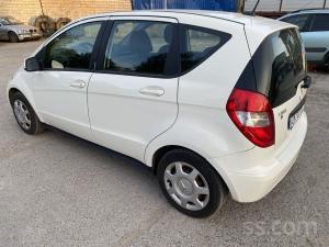 Белый Мерседес А 160 2010 в Рига, объемом двигателя 1.50 л и пробегом 0 тыс. км за 2950 €, фото 5 на AUTOMOTO.COM.LV