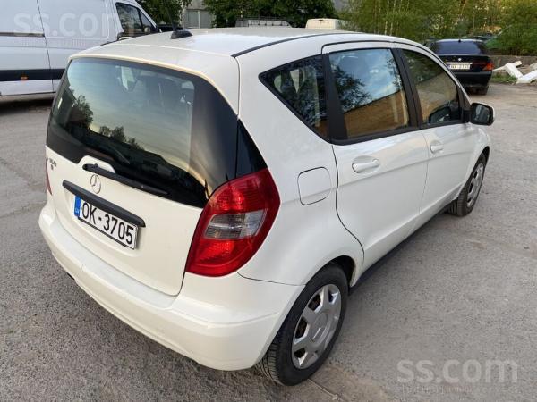 White Mercedes-Benz A 160 2010 in Riga, with an engine capacity of 1.50 L and mileage of 0 thousand km for 2950 €, photo 6 on AUTOMOTO.COM.LV