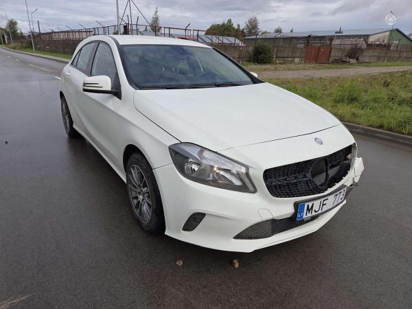 Balts Mercedes-Benz A 160 2016 Šauļi, ar dzinēja tilpumu 1.60 L un nobraukumu 97 tūkst. km par 6290 €, foto 4 vietnē AUTOMOTO.COM.LV