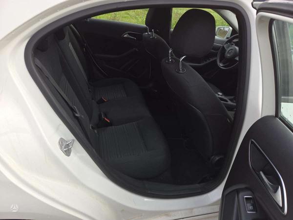 Balts Mercedes-Benz A 160 2016 Šauļi, ar dzinēja tilpumu 1.60 L un nobraukumu 97 tūkst. km par 6290 €, foto 9 vietnē AUTOMOTO.COM.LV