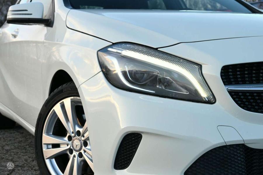 White Mercedes-Benz A 160 2017 in Kretinga, with an engine capacity of 1.60 L and mileage of 43 thousand km for 15999 €, photo 7 on AUTOMOTO.COM.LV