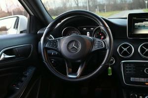 White Mercedes-Benz A 160 2017 in Kretinga, with an engine capacity of 1.60 L and mileage of 43 thousand km for 15999 €, photo 27 on AUTOMOTO.COM.LV