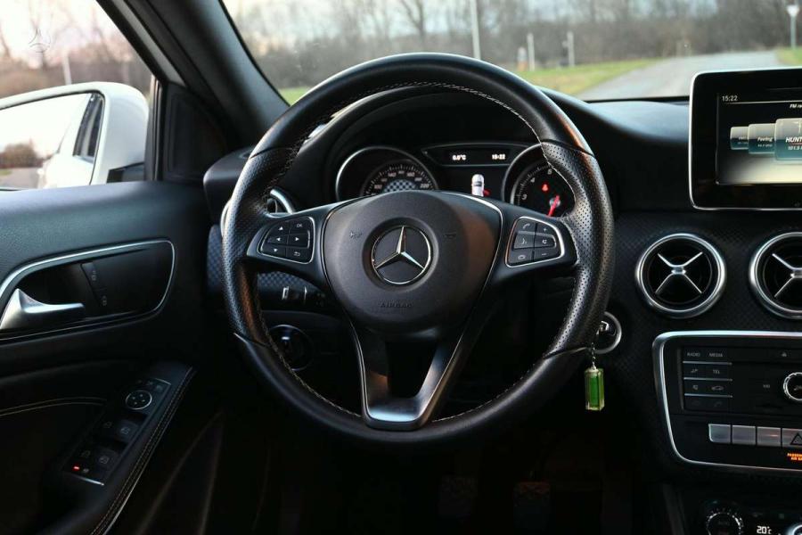 White Mercedes-Benz A 160 2017 in Kretinga, with an engine capacity of 1.60 L and mileage of 43 thousand km for 15999 €, photo 27 on AUTOMOTO.COM.LV