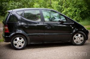 Black Mercedes-Benz A 170 2000 in Liepaja, with an engine capacity of 1.70 L and mileage of 343 thousand km for 950 €, photo 5 on AUTOMOTO.COM.LV