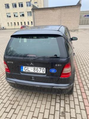 Black Mercedes-Benz A 170 2001 in Liepaja, with an engine capacity of 1.70 L and mileage of 283 thousand km for 399 €, photo 5 on AUTOMOTO.COM.LV