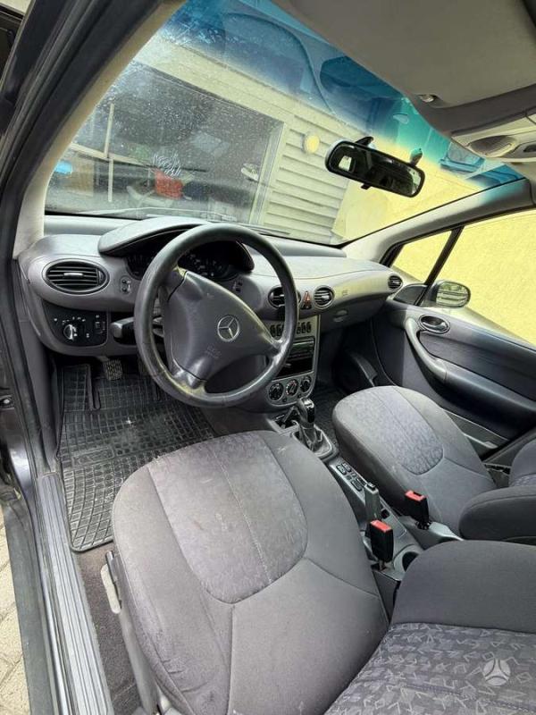 Melns Mercedes-Benz A 170 2002 Viļņa, ar dzinēja tilpumu 1.69 L un nobraukumu 342 tūkst. km par 1100 €, foto 7 vietnē AUTOMOTO.COM.LV