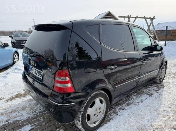 Melns Mercedes-Benz A 170 2003 Talsi, ar dzinēja tilpumu 1.60 L un nobraukumu 293 tūkst. km par 2370 €, foto 5 vietnē AUTOMOTO.COM.LV