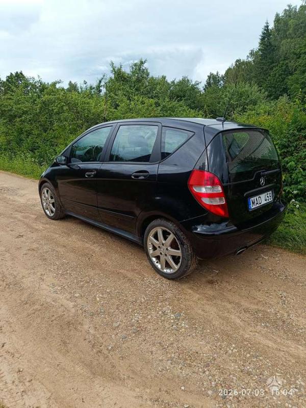 Black Mercedes-Benz A 170 2006 in Vilnius, with an engine capacity of 1.70 L and mileage of 168 thousand km for 1750 €, photo 2 on AUTOMOTO.COM.LV