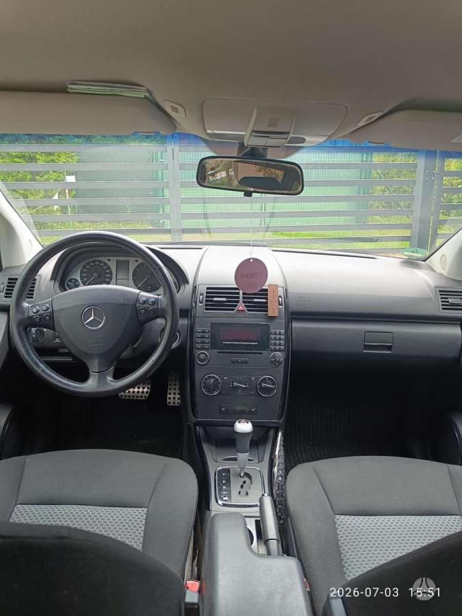 Melns Mercedes-Benz A 170 2006 Viļņa, ar dzinēja tilpumu 1.70 L un nobraukumu 168 tūkst. km par 1750 €, foto 5 vietnē AUTOMOTO.COM.LV