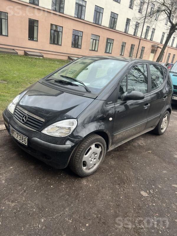 Black Mercedes-Benz A 170 2007 in Riga, with an engine capacity of 1.70 L and mileage of 177 thousand km for 1800 €, photo 2 on AUTOMOTO.COM.LV
