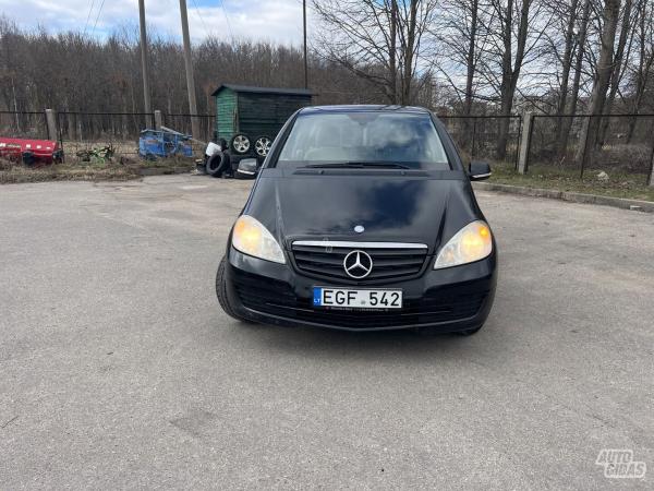 Black Mercedes-Benz A 170 2009 in Siauliai, with an engine capacity of 1.70 L and mileage of 177 thousand km for 1149 €, photo 2 on AUTOMOTO.COM.LV