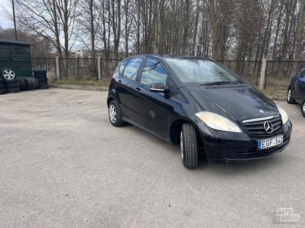Black Mercedes-Benz A 170 2009 in Siauliai, with an engine capacity of 1.70 L and mileage of 177 thousand km for 1149 €, photo 8 on AUTOMOTO.COM.LV