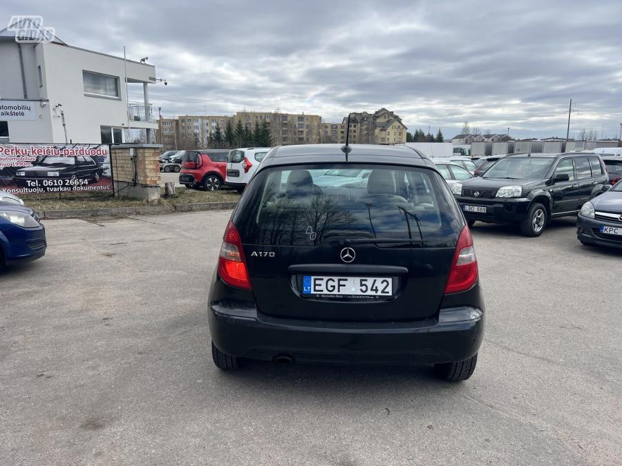 Black Mercedes-Benz A 170 2009 in Siauliai, with an engine capacity of 1.70 L and mileage of 177 thousand km for 1149 €, photo 11 on AUTOMOTO.COM.LV
