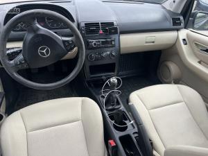 Black Mercedes-Benz A 170 2009 in Siauliai, with an engine capacity of 1.70 L and mileage of 177 thousand km for 1149 €, photo 17 on AUTOMOTO.COM.LV