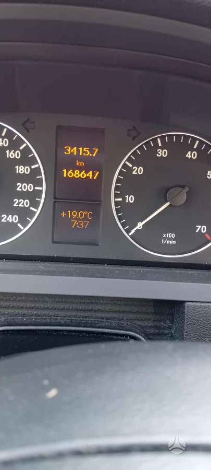 Черный Мерседес А 170 2004 в Вильнюс, объемом двигателя 1.70 л и пробегом 168 тыс. км за 1200 €, фото 5 на AUTOMOTO.COM.LV