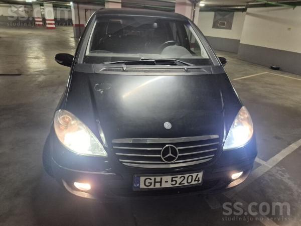 Black Mercedes-Benz A 170 2004 in Riga, with an engine capacity of 1.70 L and mileage of 201 thousand km for 450 €, photo 1 on AUTOMOTO.COM.LV