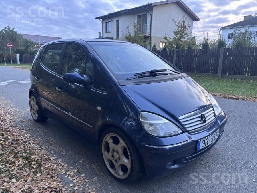 Синий Мерседес А 170 2001 в Рига, объемом двигателя 1.70 л и пробегом 230 тыс. км за 1390 €, фото 4 на AUTOMOTO.COM.LV