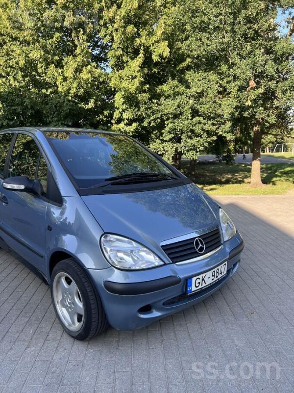 Мерседес А 170 2003 в Кулдига на AUTOMOTO.COM.LV Синий Мерседес А 170 2003 в Кулдига, объемом двигателя 1.70 л и пробегом 88 тыс. км за 1800 €, фото 5 на AUTOMOTO.COM.LV