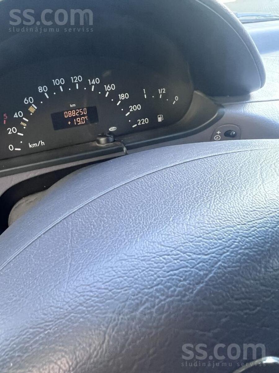 Zils Mercedes-Benz A 170 2003 Kuldīga, ar dzinēja tilpumu 1.70 L un nobraukumu 88 tūkst. km par 1800 €, foto 7 vietnē AUTOMOTO.COM.LV