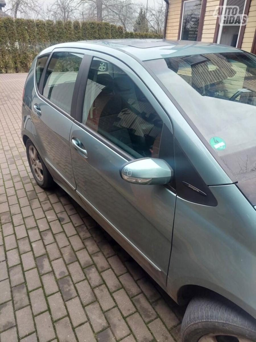 Zils Mercedes-Benz A 170 2006 Marijampole, ar dzinēja tilpumu 1.70 L un nobraukumu 270 tūkst. km par 700 €, foto 5 vietnē AUTOMOTO.COM.LV