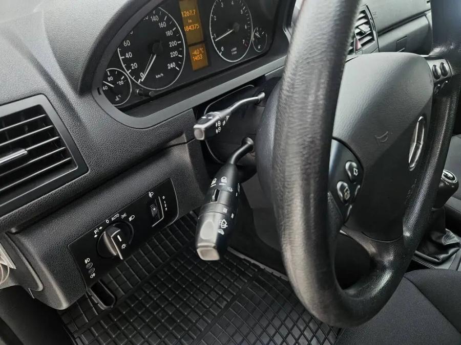 Blue Mercedes-Benz A 170 2006 in Jekabpils, with an engine capacity of 1.70 L and mileage of 185 thousand km for 2690 €, photo 25 on AUTOMOTO.COM.LV