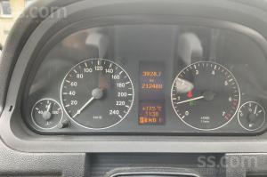 Zils Mercedes-Benz A 170 2008 Rīga, ar dzinēja tilpumu 1.70 L un nobraukumu 212 tūkst. km par 2000 €, foto 10 vietnē AUTOMOTO.COM.LV
