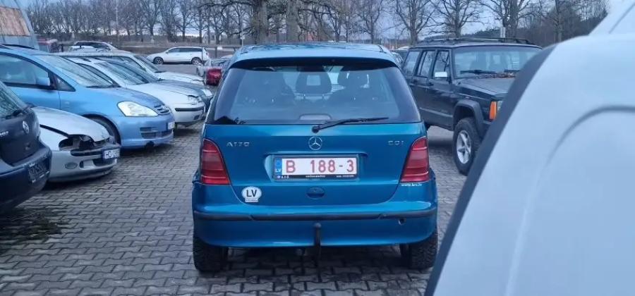 Zils Mercedes-Benz A 170 2001 Valmiera, ar dzinēja tilpumu 1.70 L un nobraukumu 367 tūkst. km par 1050 €, foto 5 vietnē AUTOMOTO.COM.LV