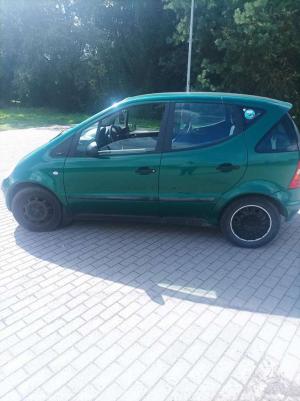 Green Mercedes-Benz A 170 2001 in Birzai, with an engine capacity of 1.70 L and mileage of 302 thousand km for 500 €, photo 3 on AUTOMOTO.COM.LV