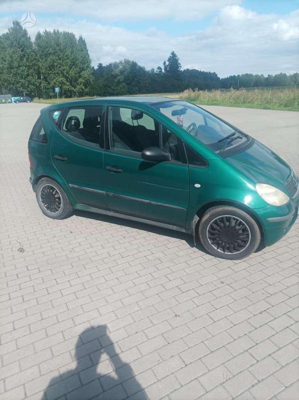 Green Mercedes-Benz A 170 2001 in Birzai, with an engine capacity of 1.70 L and mileage of 302 thousand km for 500 €, photo 6 on AUTOMOTO.COM.LV