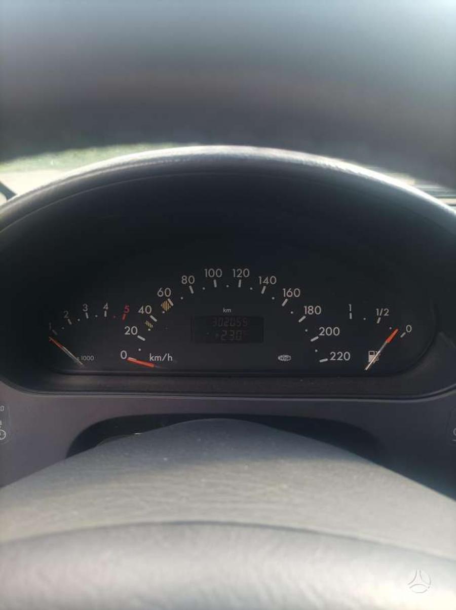 Green Mercedes-Benz A 170 2001 in Birzai, with an engine capacity of 1.70 L and mileage of 302 thousand km for 500 €, photo 25 on AUTOMOTO.COM.LV