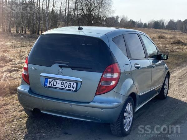 Green Mercedes-Benz A 170 2004 in Jekabpils, with an engine capacity of 1.70 L and mileage of 161 thousand km for 1800 €, photo 2 on AUTOMOTO.COM.LV