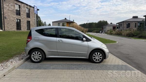 Pelēks Mercedes-Benz A 170 2005 Rīga, ar dzinēja tilpumu 1.70 L un nobraukumu 145 tūkst. km par 2250 €, foto 4 vietnē AUTOMOTO.COM.LV