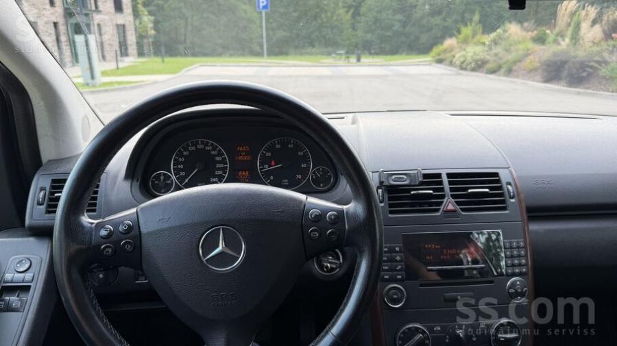 Pelēks Mercedes-Benz A 170 2005 Rīga, ar dzinēja tilpumu 1.70 L un nobraukumu 145 tūkst. km par 2250 €, foto 10 vietnē AUTOMOTO.COM.LV
