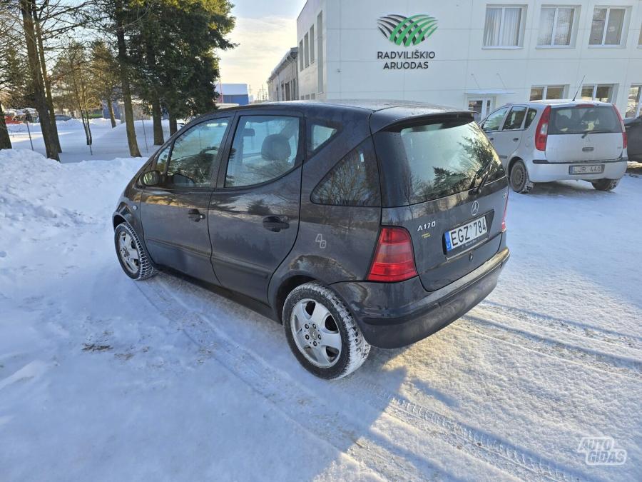 Grey Mercedes-Benz A 170 1999 in Radviliskis, with an engine capacity of 1.70 L and mileage of 248 thousand km for 995 €, photo 3 on AUTOMOTO.COM.LV