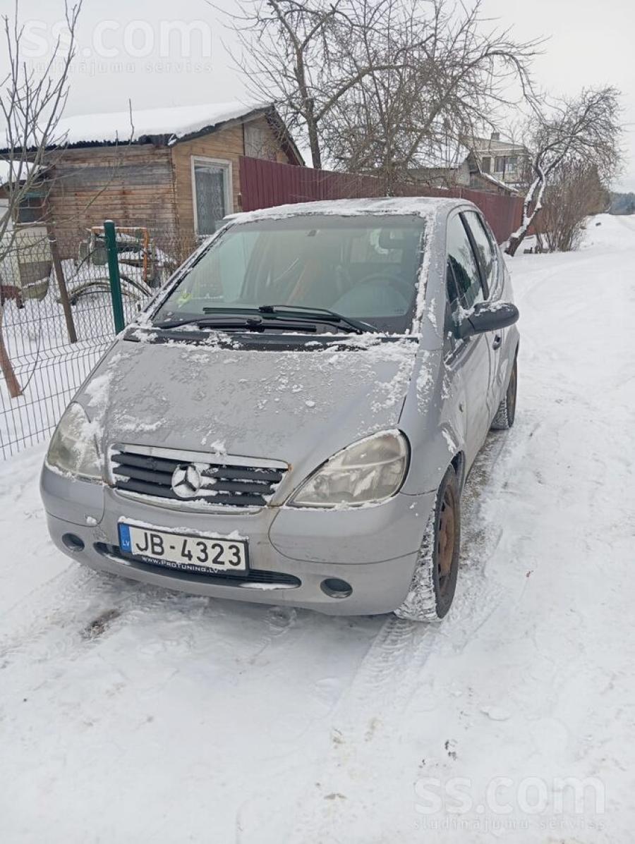 Pelēks Mercedes-Benz A 170 2000 Rīga, ar dzinēja tilpumu 1.70 L un nobraukumu 326 tūkst. km par 800 €, foto 1 vietnē AUTOMOTO.COM.LV