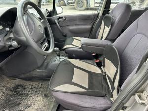 Grey Mercedes-Benz A 170 2001 in Vilnius, with an engine capacity of 1.70 L and mileage of 196 thousand km for 799 €, photo 18 on AUTOMOTO.COM.LV