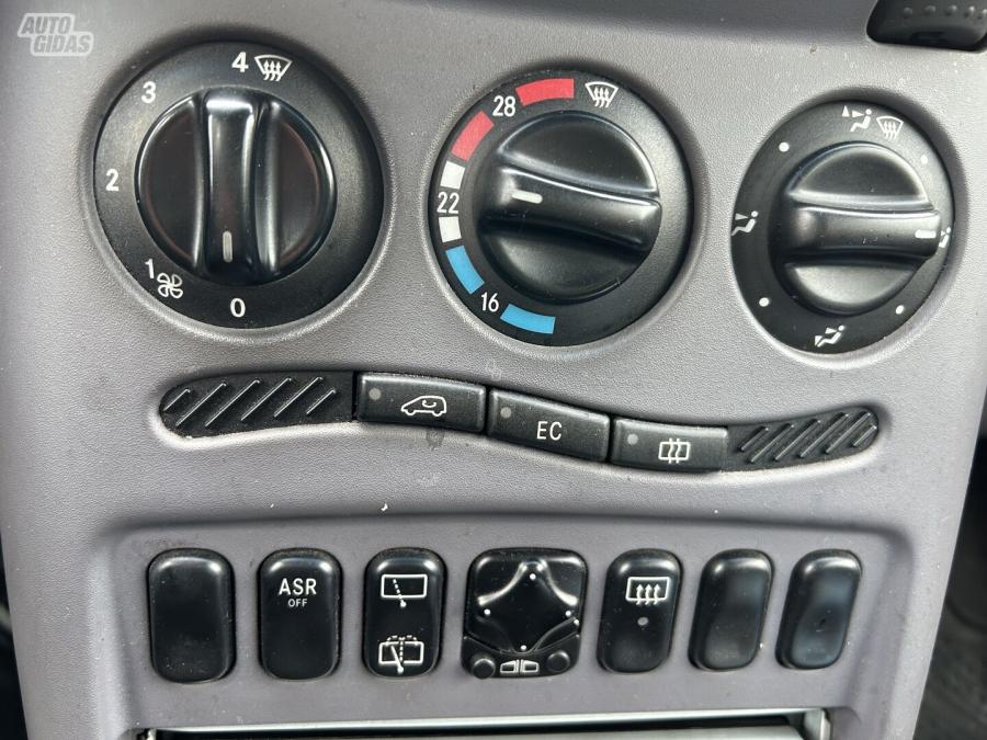 Grey Mercedes-Benz A 170 2001 in Vilnius, with an engine capacity of 1.70 L and mileage of 196 thousand km for 799 €, photo 21 on AUTOMOTO.COM.LV