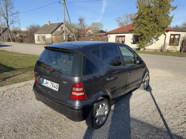 Pelēks Mercedes-Benz A 170 2001 Ventspils, ar dzinēja tilpumu 1.70 L un nobraukumu 293 tūkst. km par 1090 €, foto 4 vietnē AUTOMOTO.COM.LV