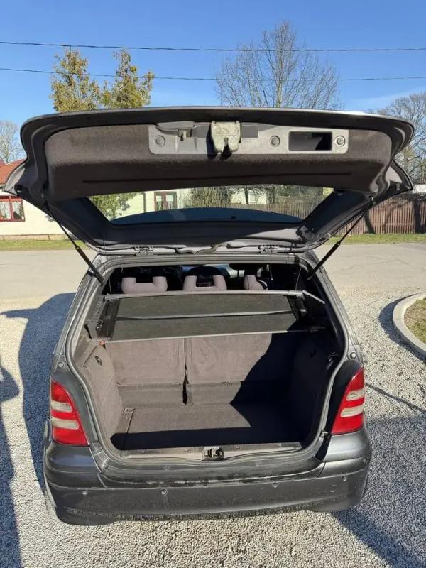 Pelēks Mercedes-Benz A 170 2001 Ventspils, ar dzinēja tilpumu 1.70 L un nobraukumu 293 tūkst. km par 1090 €, foto 7 vietnē AUTOMOTO.COM.LV