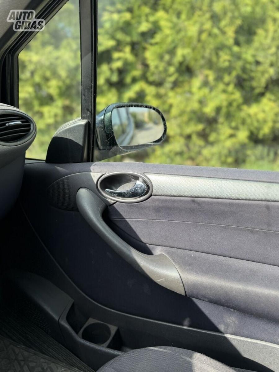 Pelēks Mercedes-Benz A 170 2002 Kauņa, ar dzinēja tilpumu 1.70 L un nobraukumu 184 tūkst. km par 650 €, foto 23 vietnē AUTOMOTO.COM.LV