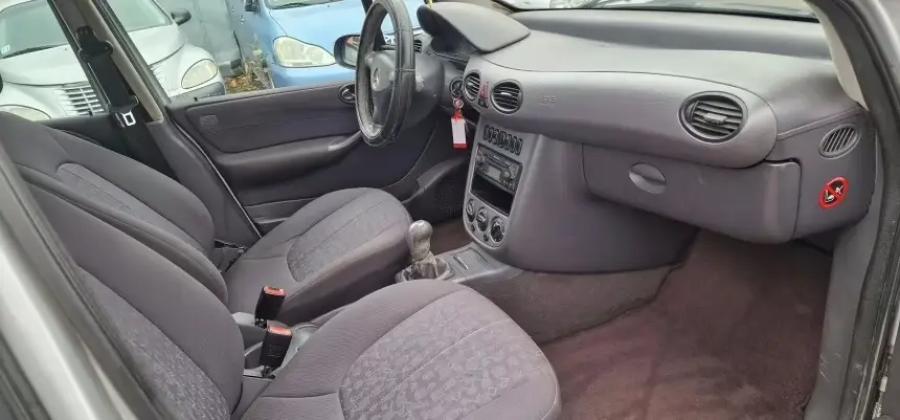 Grey Mercedes-Benz A 170 2002 in Valmiera, with an engine capacity of 1.70 L and mileage of 356 thousand km for 850 €, photo 12 on AUTOMOTO.COM.LV