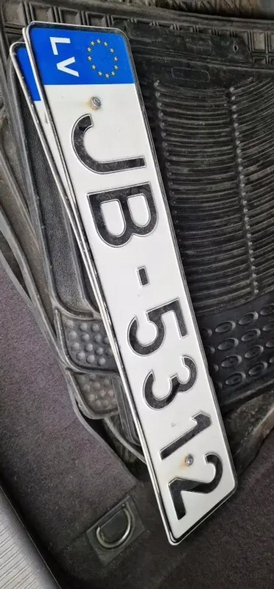 Grey Mercedes-Benz A 170 2002 in Valmiera, with an engine capacity of 1.70 L and mileage of 356 thousand km for 850 €, photo 14 on AUTOMOTO.COM.LV